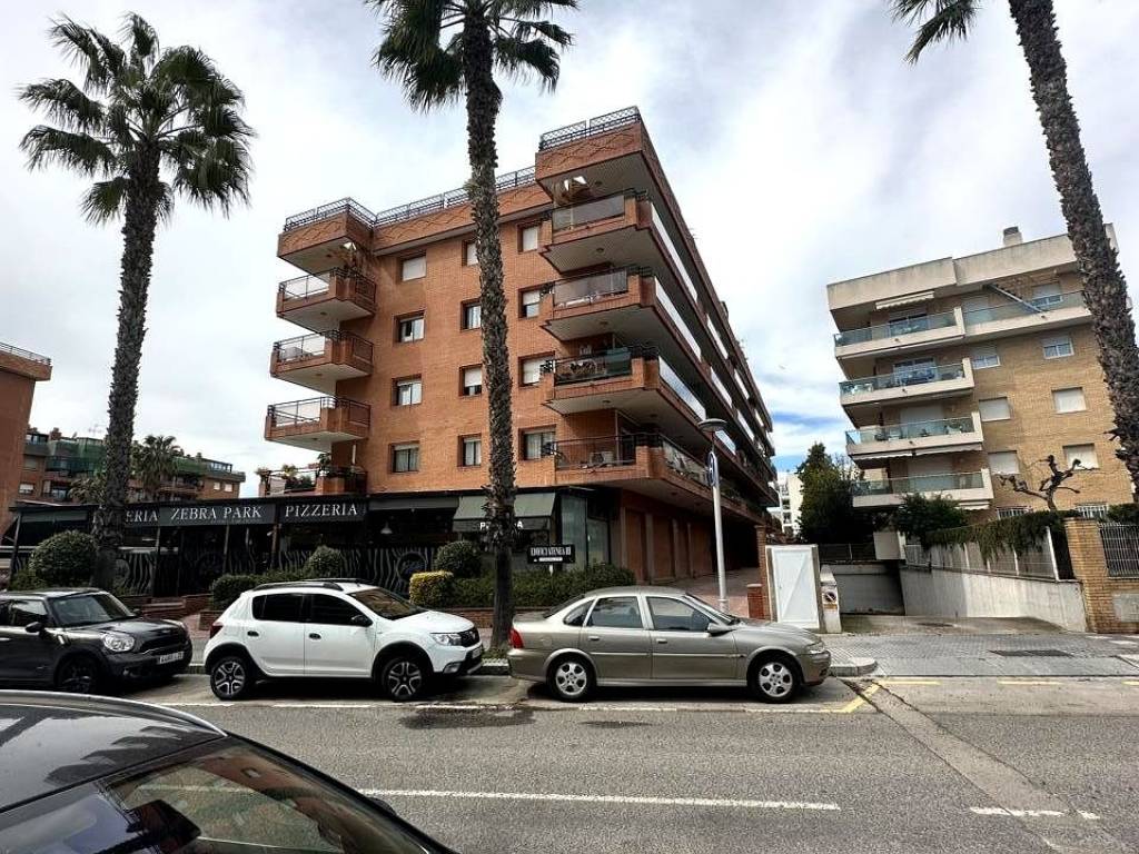 Venta Piso Salou. Piso de dos habitaciones en Carrer de Barcelona. Tercera planta, ref. 97657835