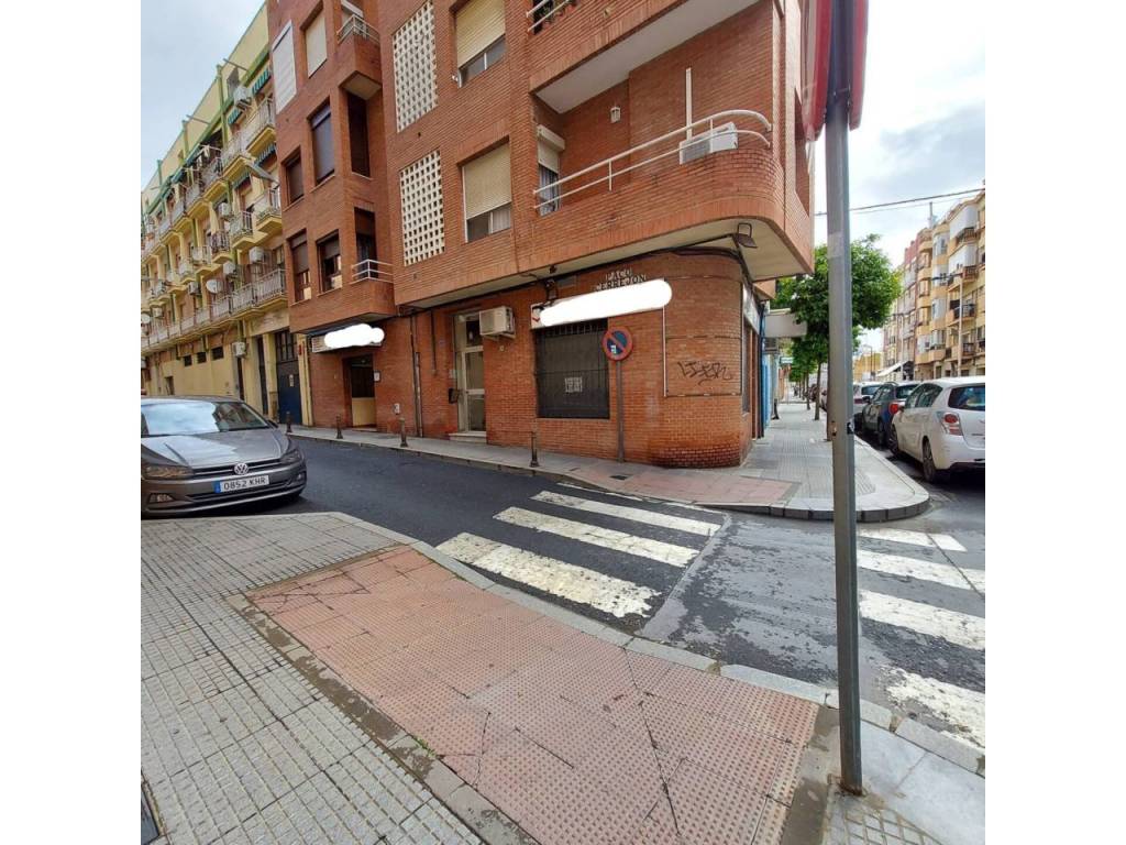 Tienda - Local comercial, Huelva, Ref. 98136347 - Indomio.es