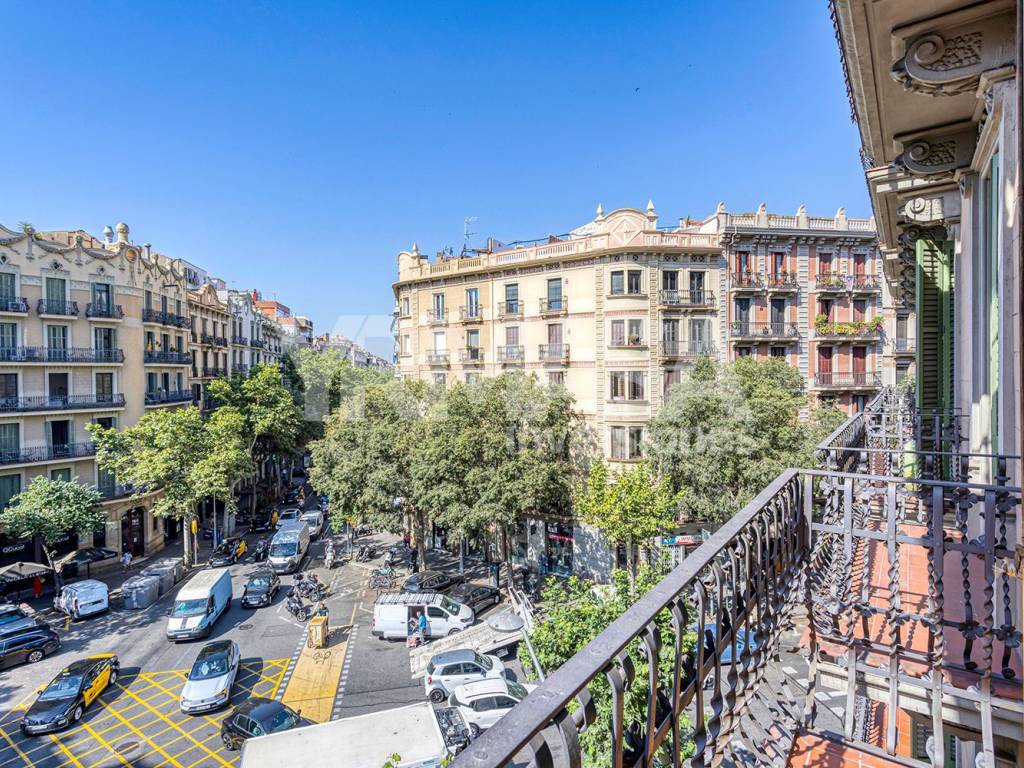Venta Piso Barcelona. Piso de dos habitaciones, Buen estado, cuarta planta, con balcón ...