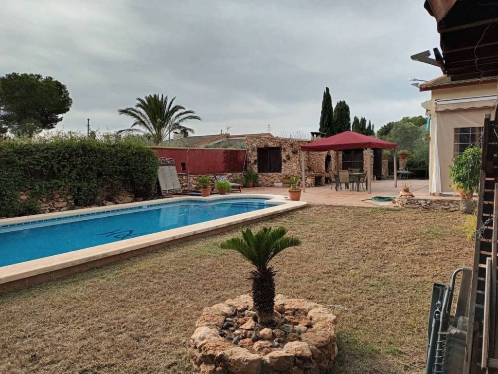 Venta Chalet en Pd Altet 2109 Elche - Elx. Muy buen estado, con terraza ...